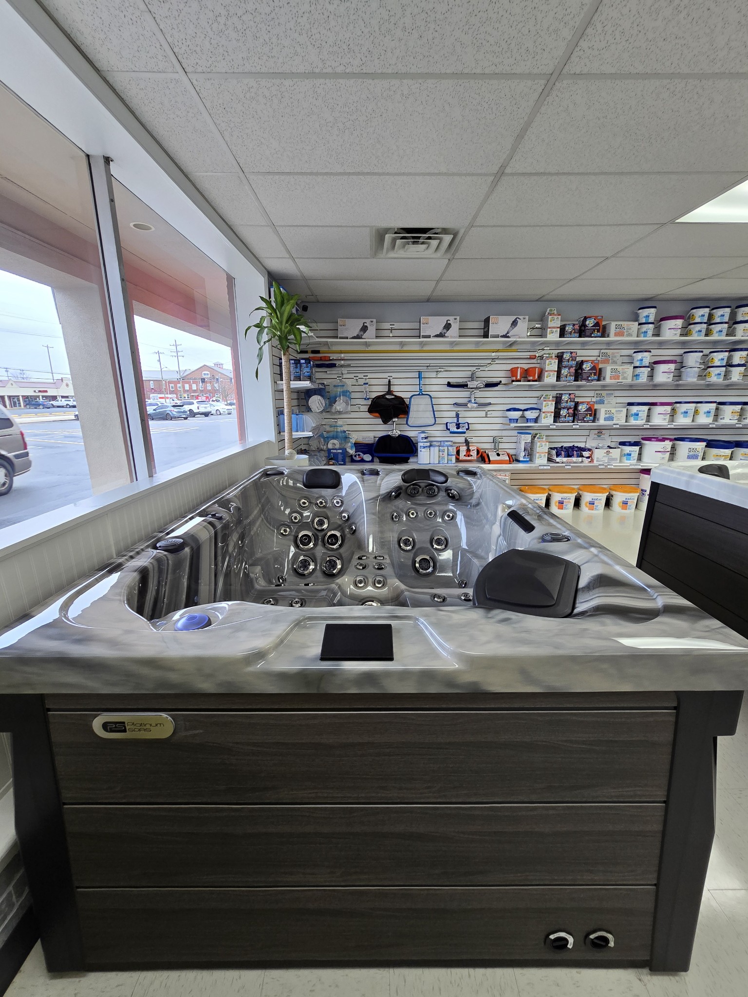 Platinum Spa Topaz 2024 Floor Model – Lafayette Pool and Spa